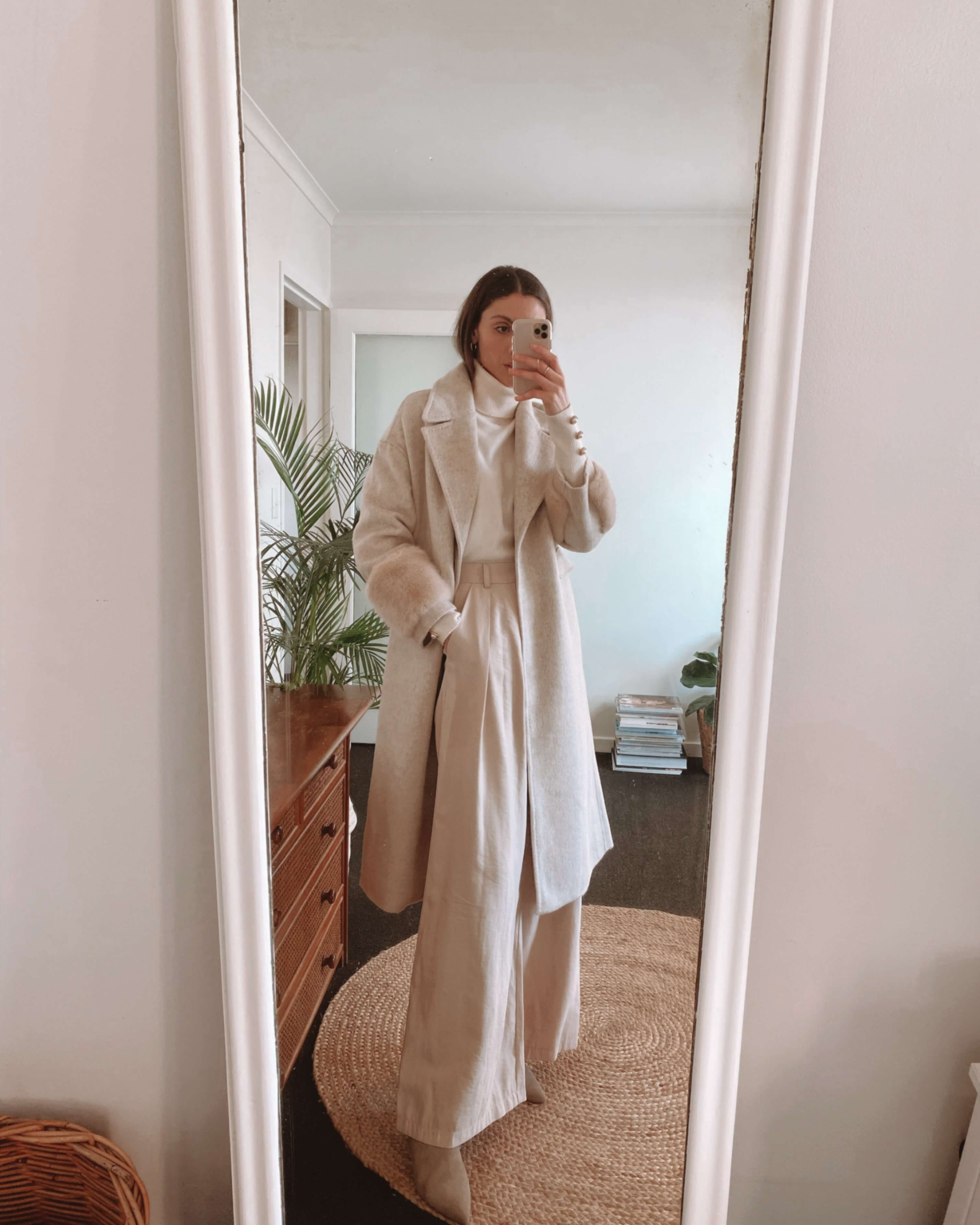 8 Cream Coat Outfit Ideas